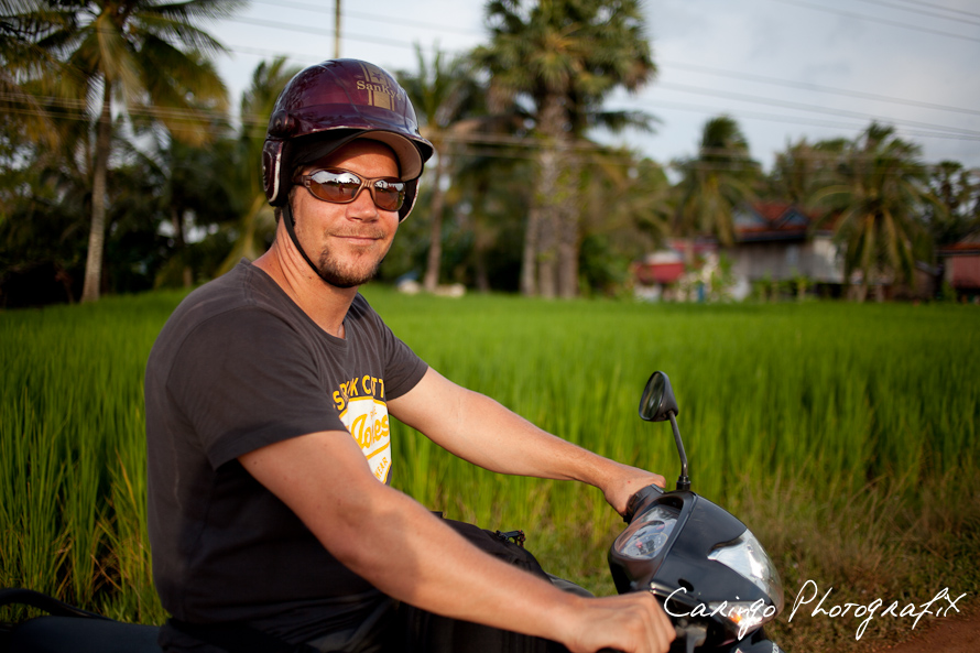Crossing Borders | Same Same but Different | Cambodia - Carmen and Ingo Photography